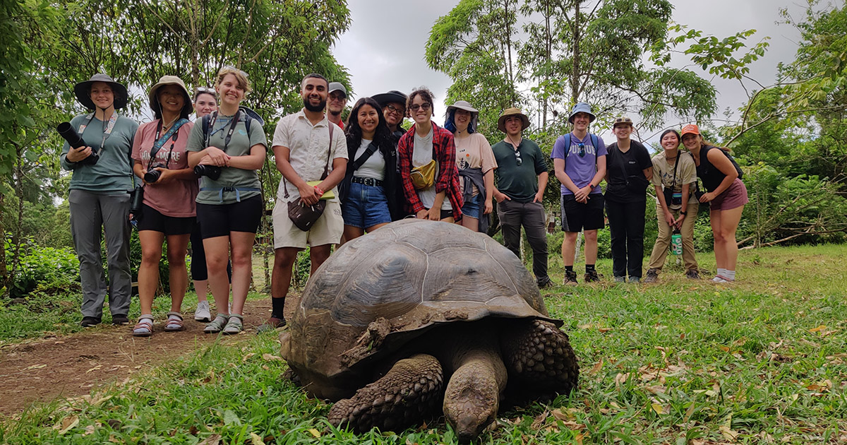 Students Learn Culture, Environment of Ecuador, Galápagos On Study ...